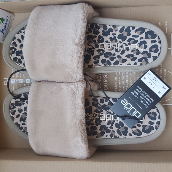 Hey Dude | Shoes | Hey Dude Peggy Tan Cheetah | Poshmark